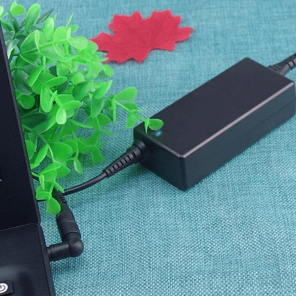 ONN Universal Laptop Charger – Deals Club Canada